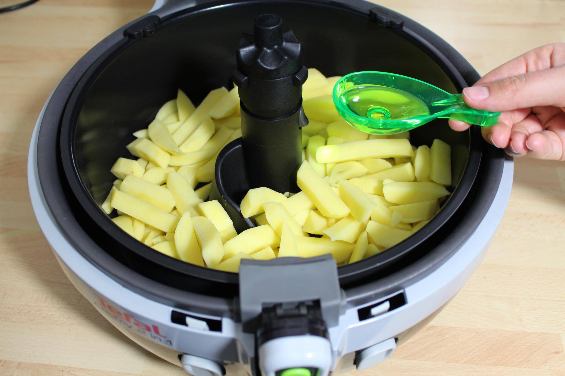 Die Tefal ActiFry 2 in 1 Heißluftfritteuse im Test (2025)