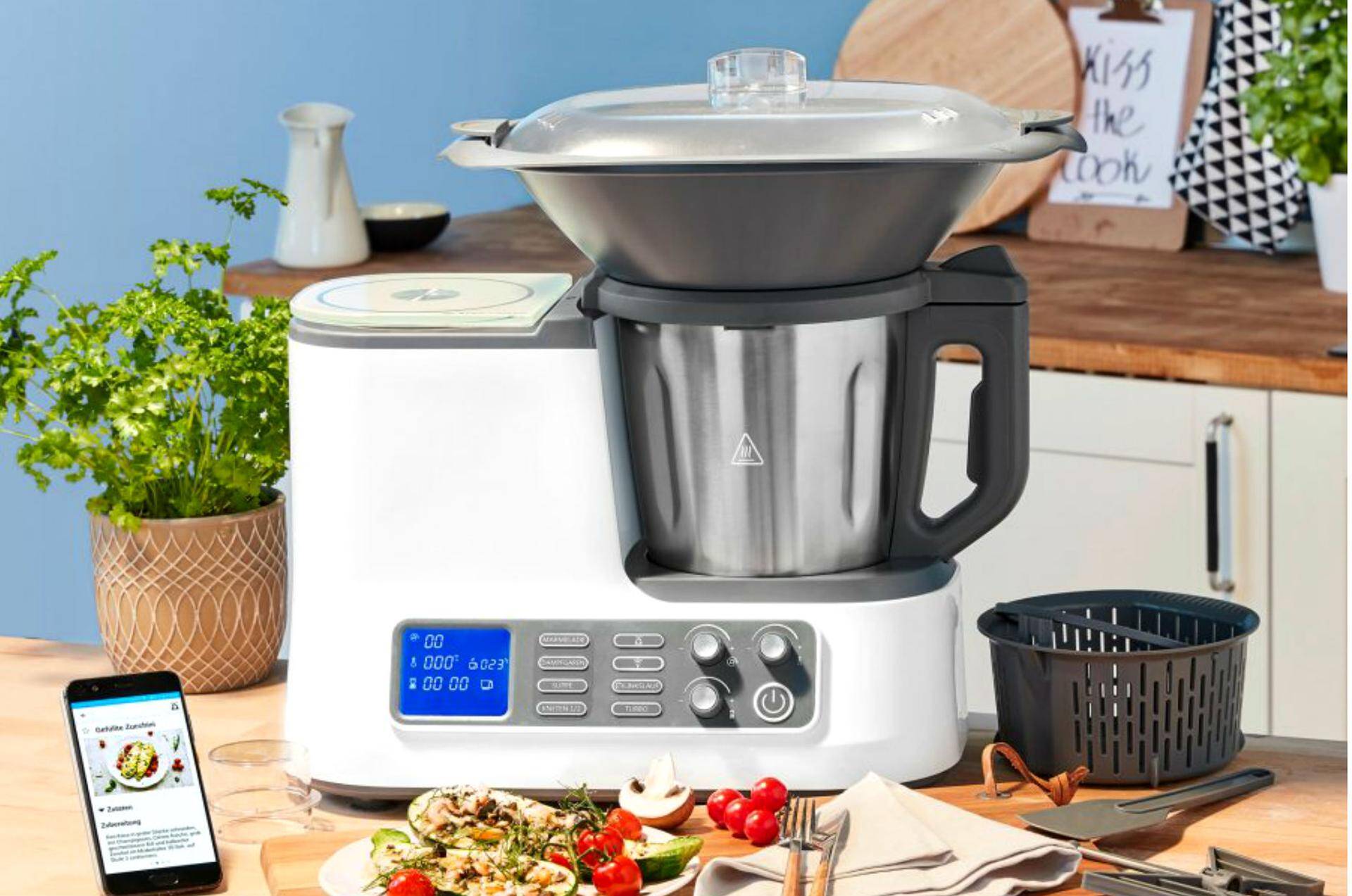Die Aldi Küchenmaschine im Test - lohnt sich der Aldi Thermomix? (2024)